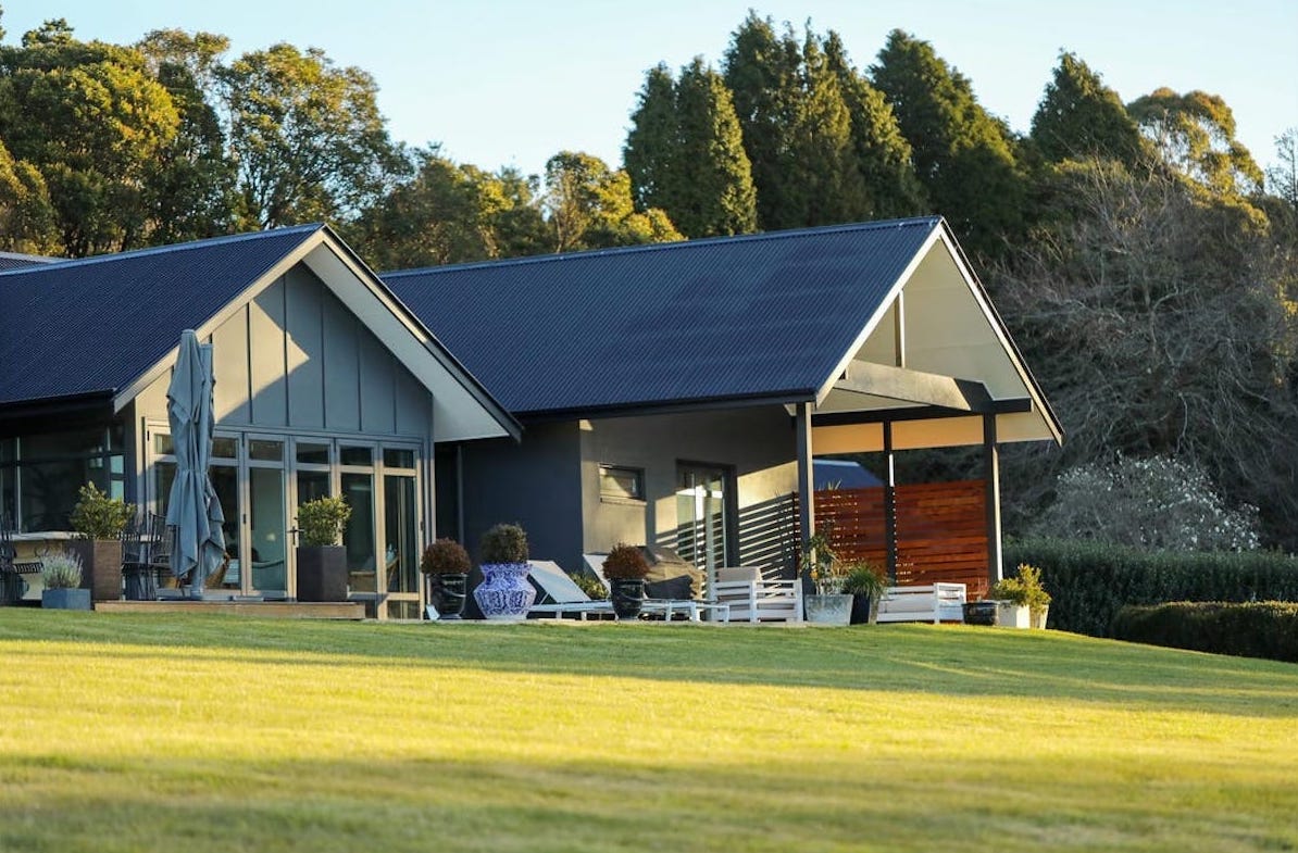 Reticent, Robertson - Pure Locations