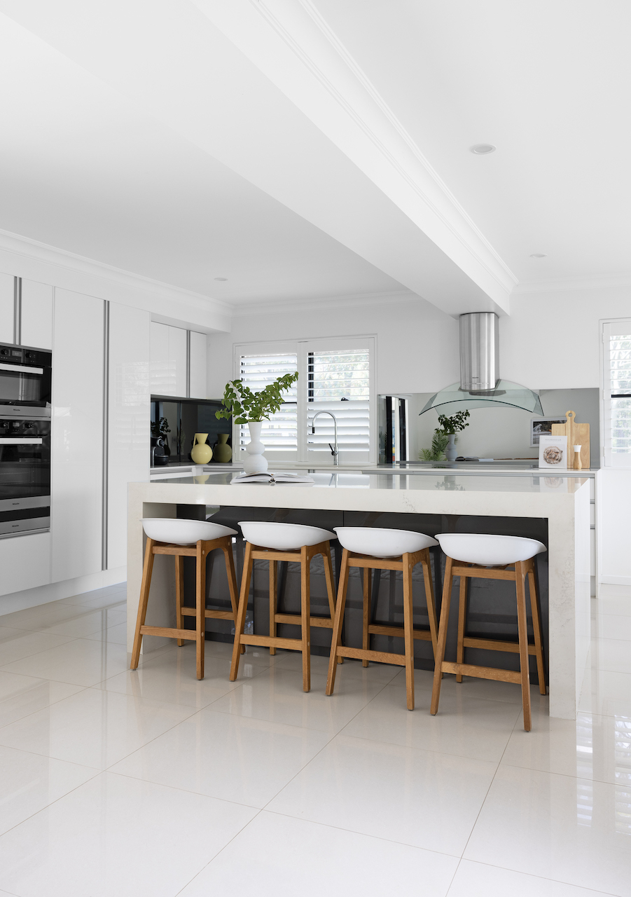 Livistona, Burbank | Pure Locations